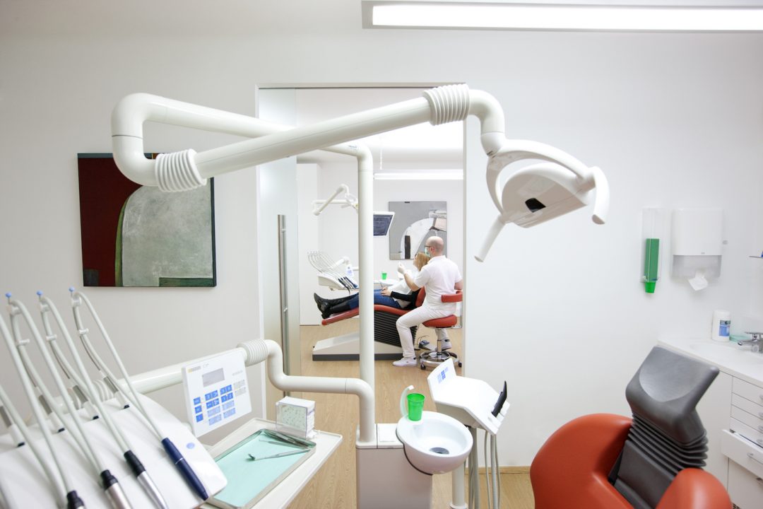 Zahnarzt Dr. Robert Lehner - Ihr Zahnarzt in 1020 Wien